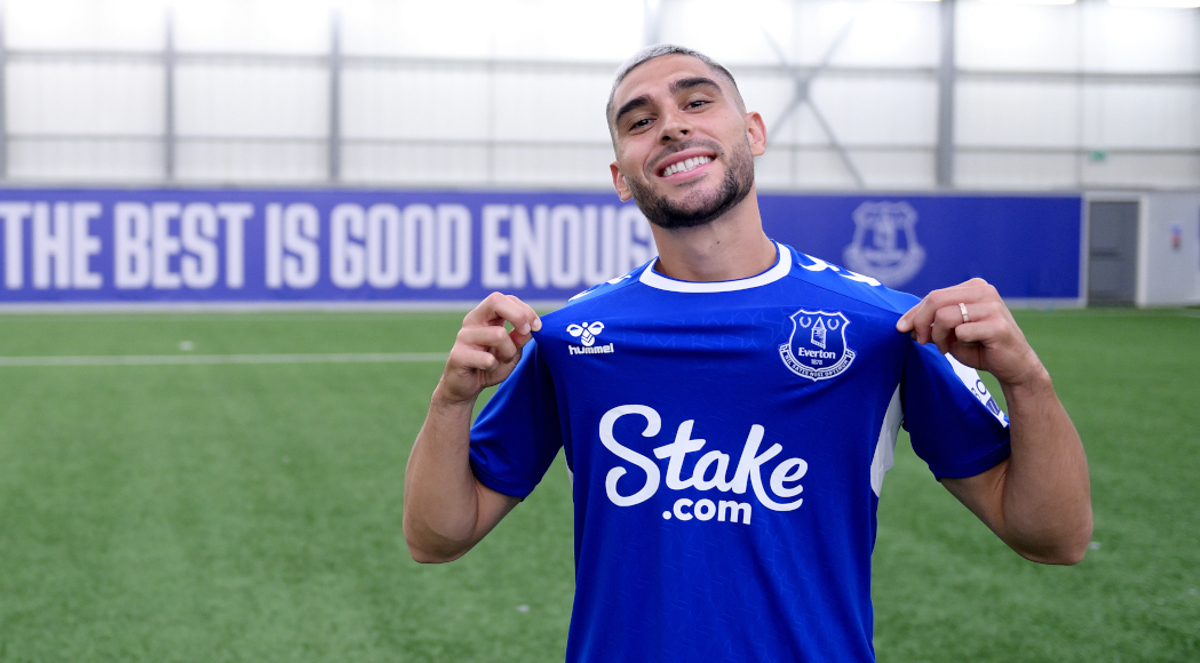 French striker Maupay joins Everton from Brighton | SuperSport