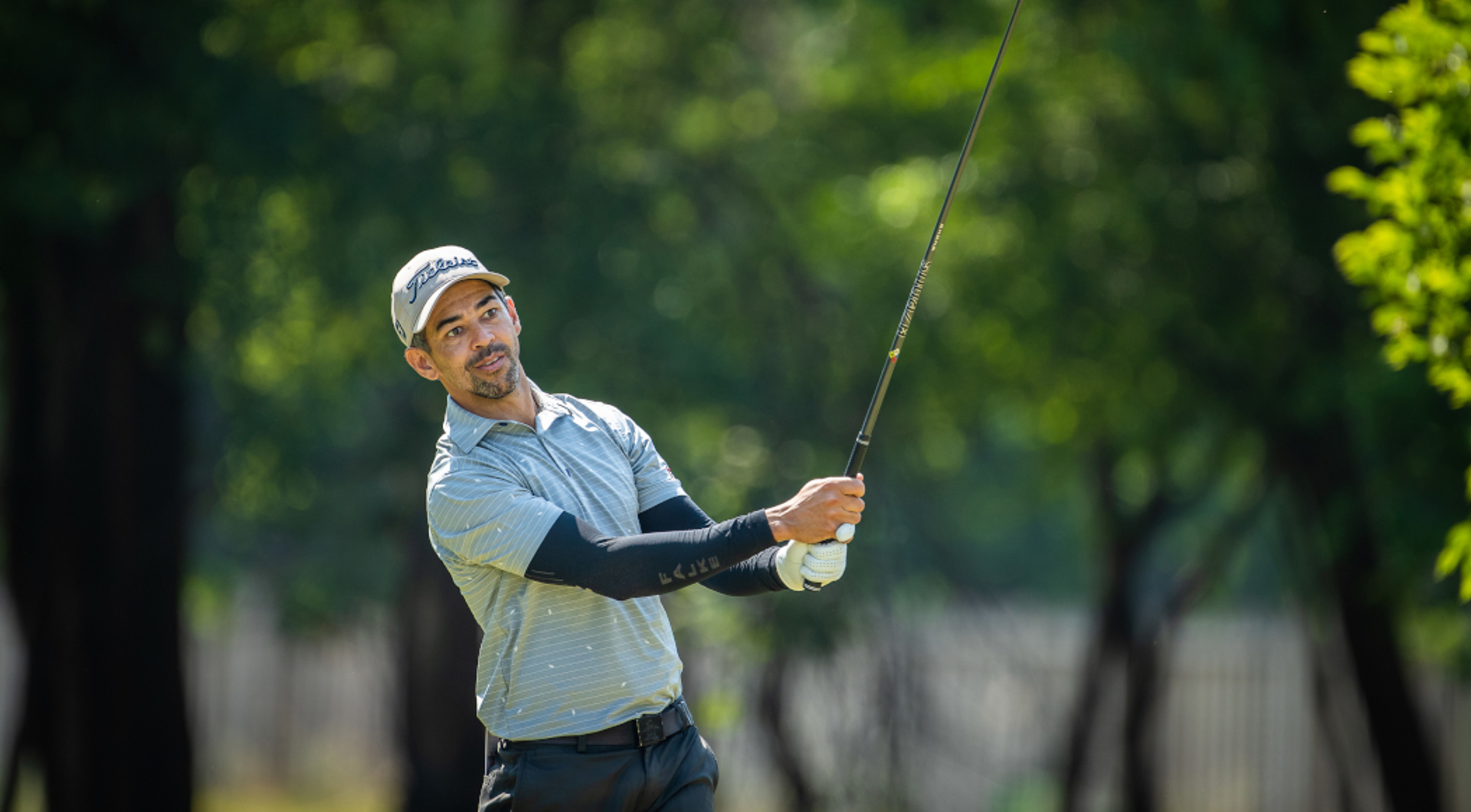 Fast start places De Kock in a three-way share of lead in Centurion ...