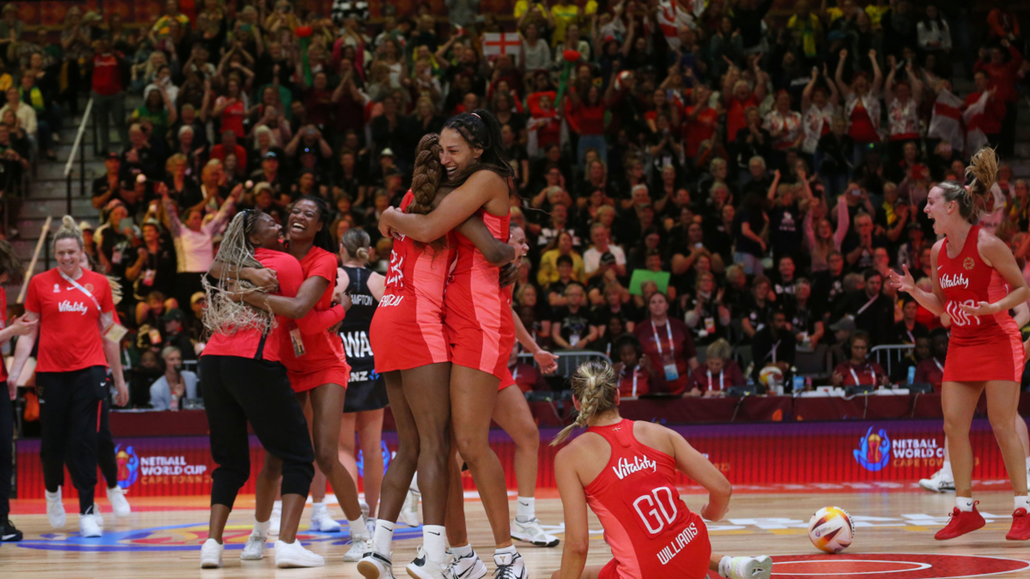 England reach historical gold medal match | SuperSport