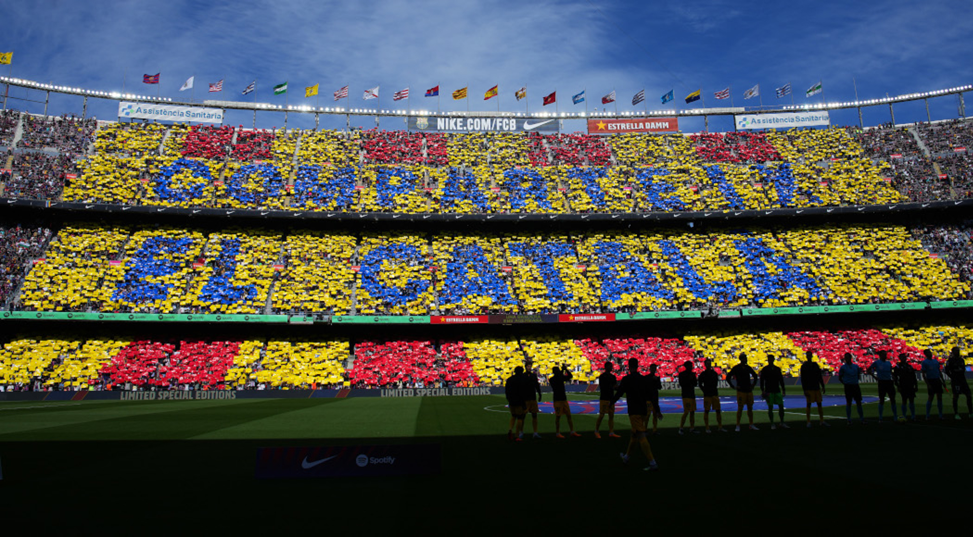 Barcelona raise €1.45bn for Camp Nou rebuild | SuperSport