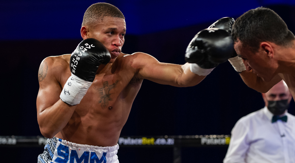 Ludumo Lamati wins on a fourth-round knockout | SuperSport