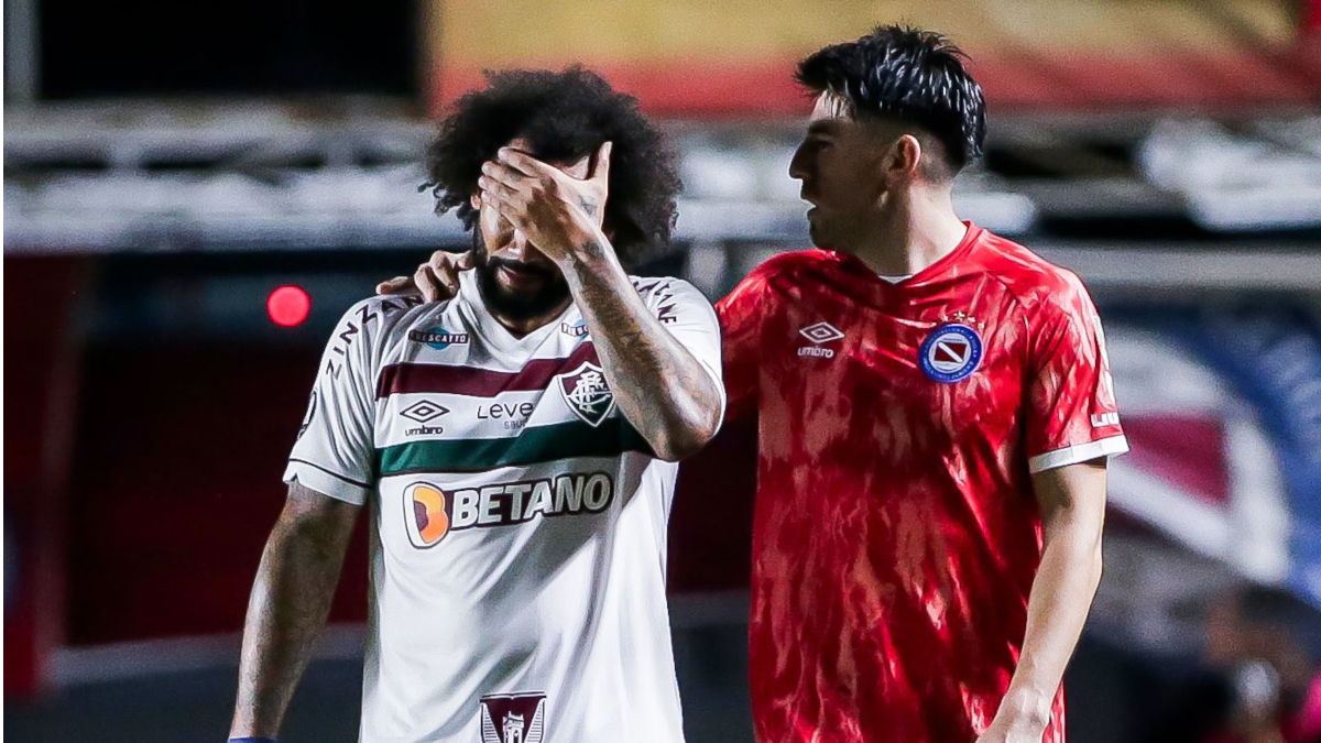 Argentine footballer's knee fully dislocated in Libertadores injury ...