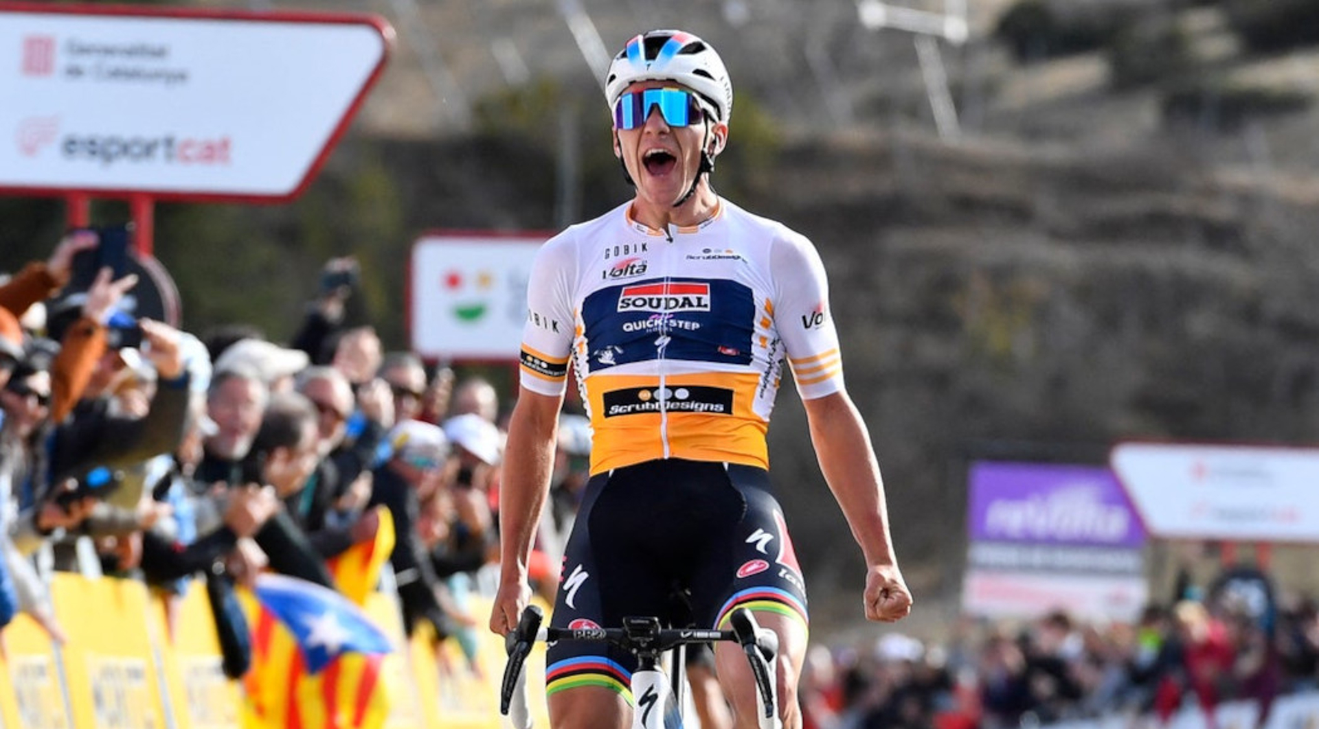 Evenepoel shows his 'good legs' and clean heels to Roglic | SuperSport
