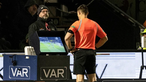 Moyes says Premier League managers wary of speaking out on VAR | SuperSport
