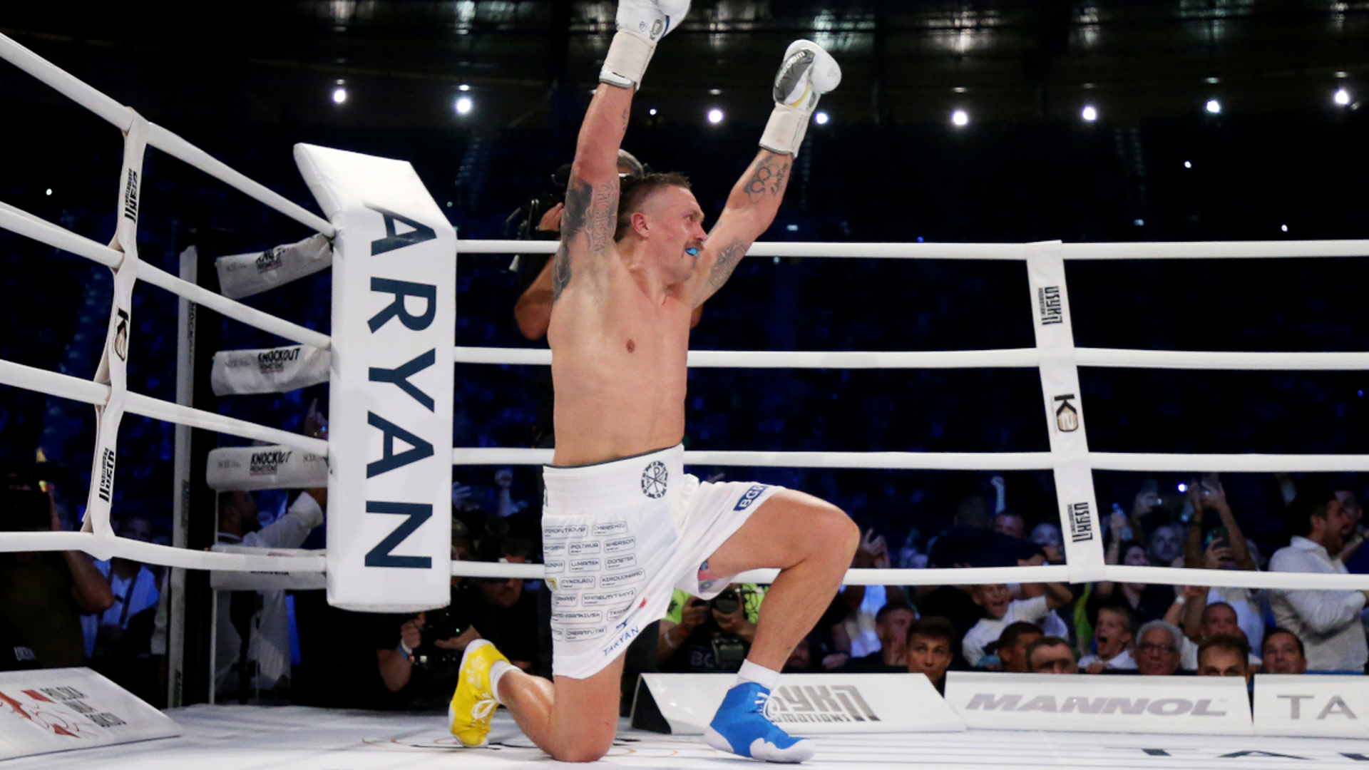 Usyk knocks out Dubois in nine after low blow controversy | SuperSport
