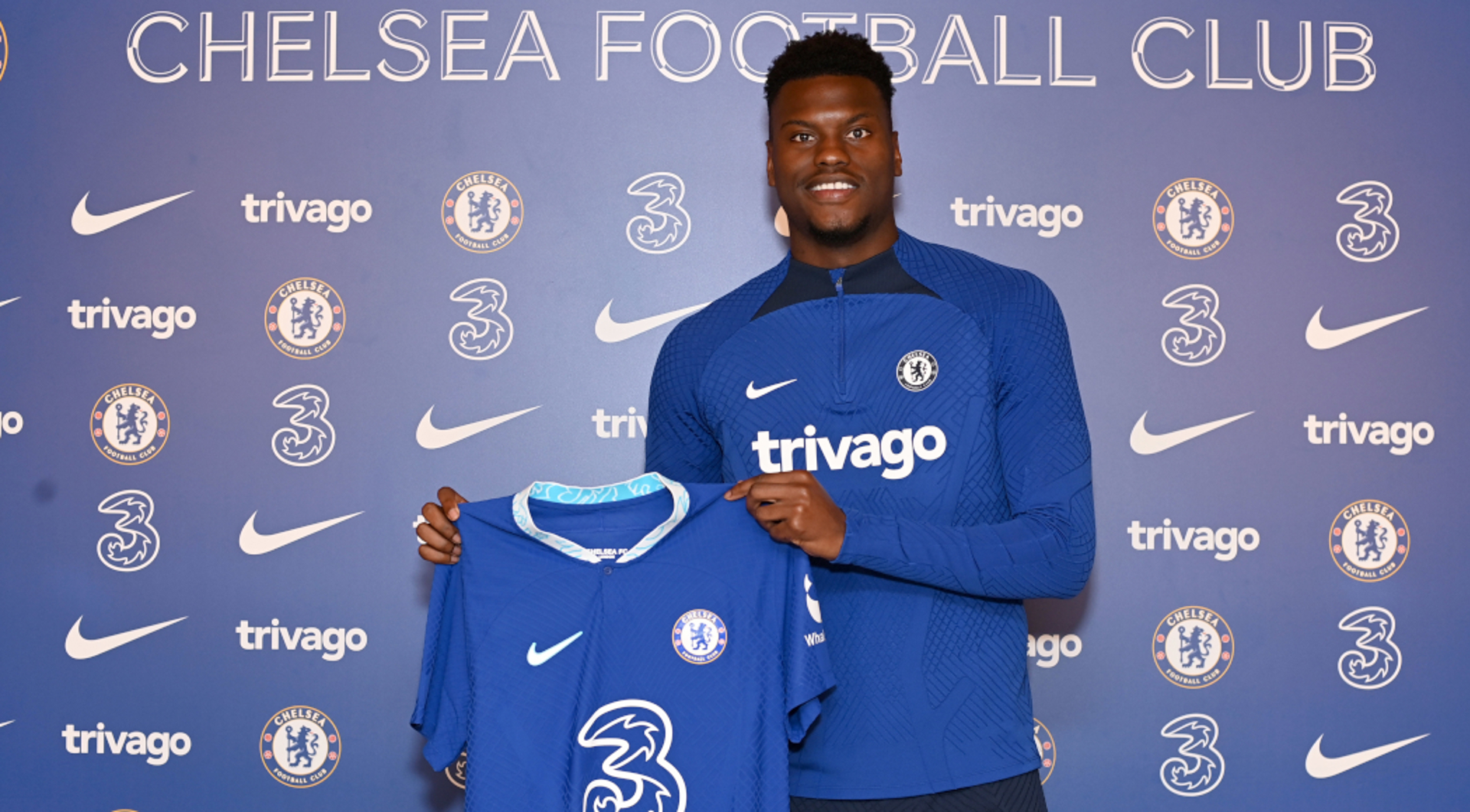 Chelsea sign French international defender Badiashile | SuperSport