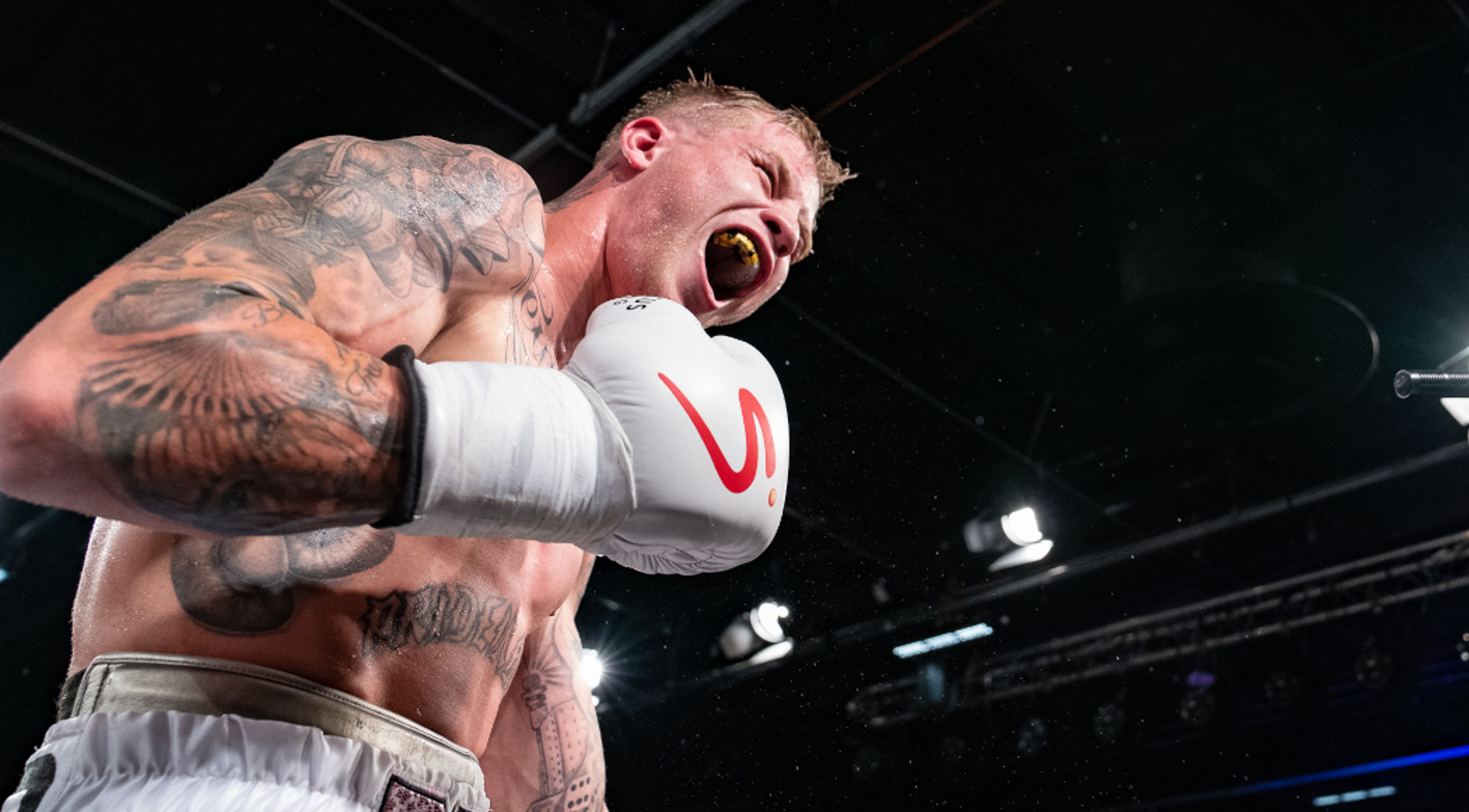 Roarke Knapp wins war for ABU title | SuperSport